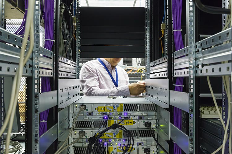 How Do You Start Planning A Successful Data Center Migration | Volico