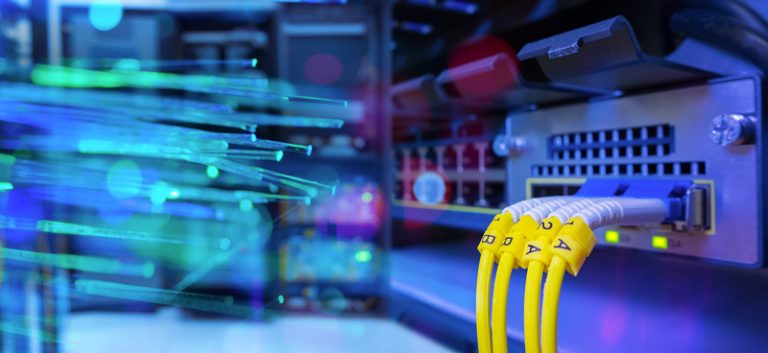 Difference Between Lit Fiber and Dark Fiber | Volico Data Centers